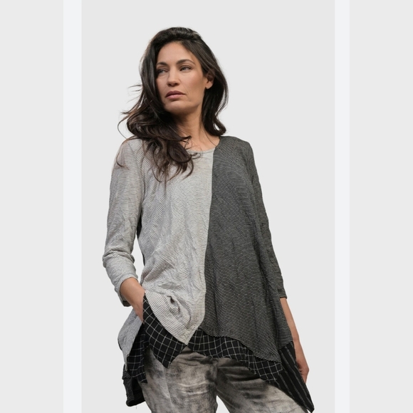Alembika | Tops | Alembika Sz 3 Us 12 Black White Crushed Knit Mix ...